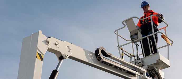 Operate Elevating Work Platform – CEPUTEC NSW